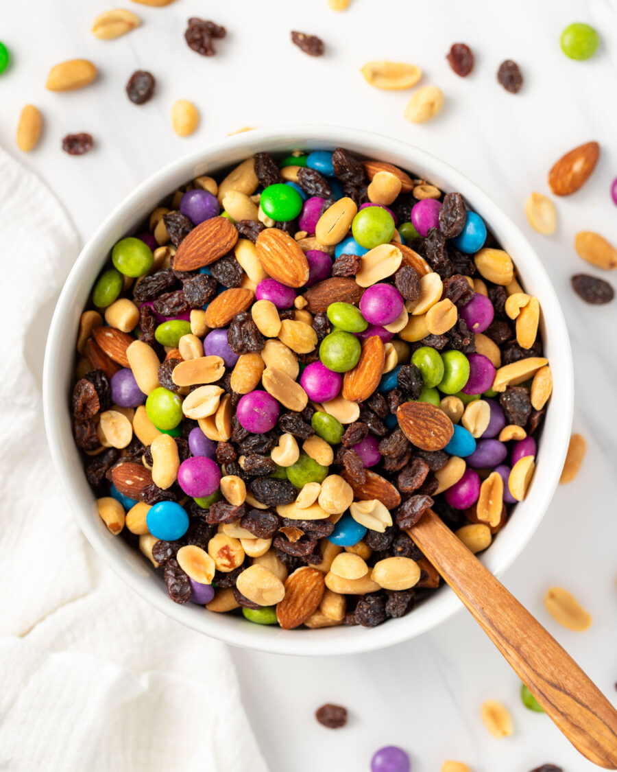 How To: Build the Ultimate Trail Mix (+ 8 Recipes to Try!) - Peanut ...