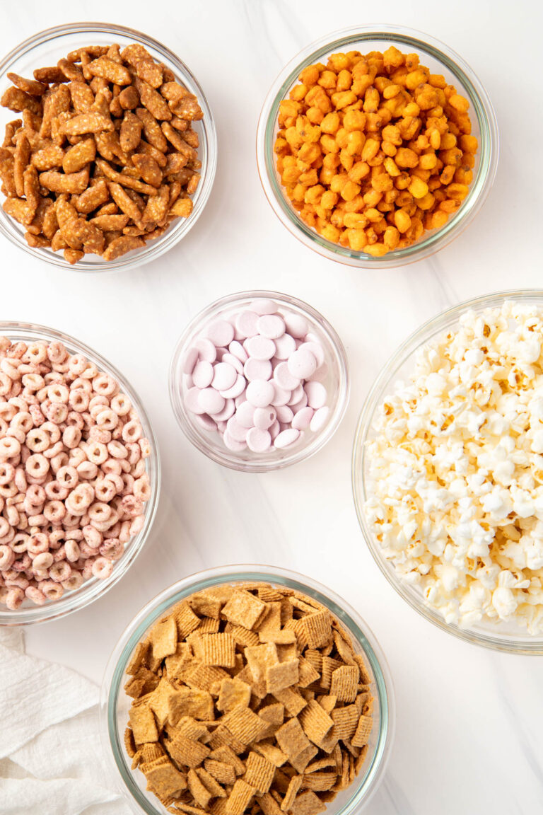 How To: Build the Ultimate Trail Mix (+ 8 Recipes to Try!) - Peanut ...